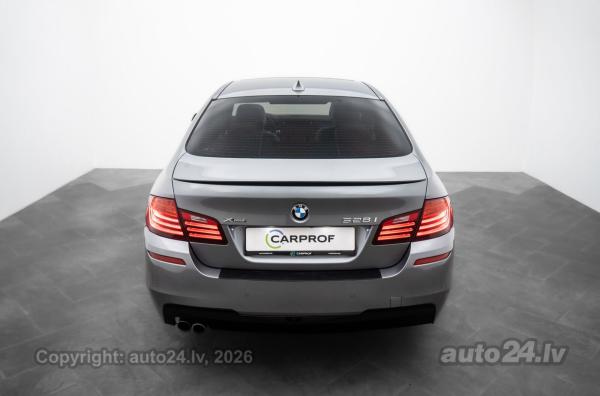 Pelēks BMW 5 Series 2014 Tallina, ar dzinēja tilpumu 2.00 L un nobraukumu 155 tūkst. km par 12999 €, foto 5 vietnē AUTOMOTO.COM.LV