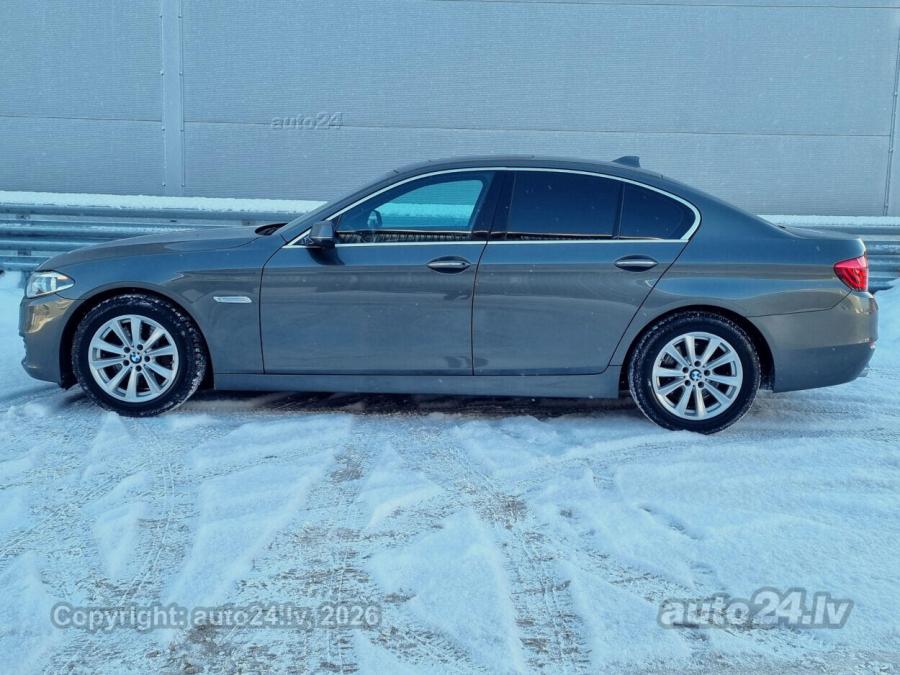 Grey BMW 5 Series 2015 in Tallinn, with an engine capacity of 3.00 L and mileage of 258 thousand km for 13890 €, photo 4 on AUTOMOTO.COM.LV