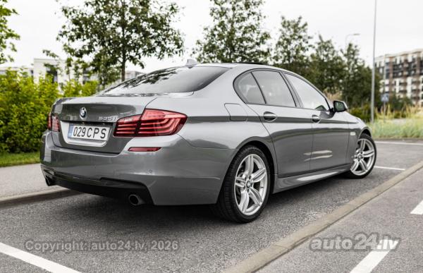 Grey BMW 5 Series 2015 in Tallinn, with an engine capacity of 3.00 L and mileage of 151 thousand km for 12999 €, photo 4 on AUTOMOTO.COM.LV