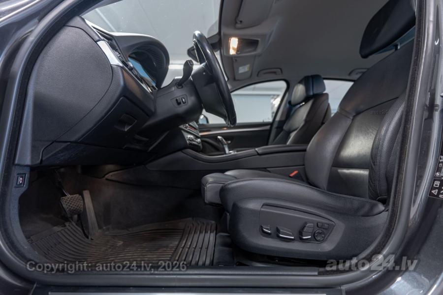 Grey BMW 5 Series 2015 in Tallinn, with an engine capacity of 2.00 L and mileage of 139 thousand km for 17900 €, photo 6 on AUTOMOTO.COM.LV