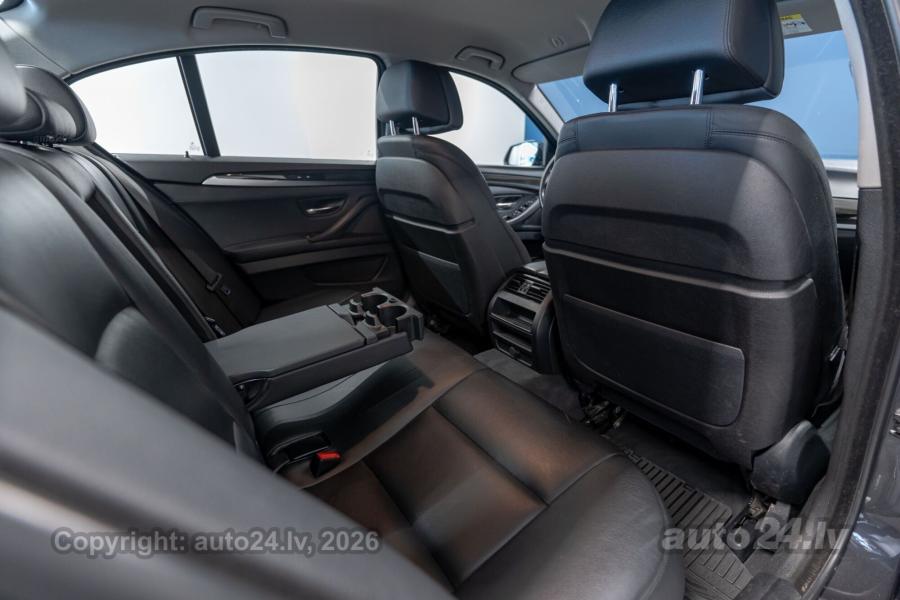 Grey BMW 5 Series 2015 in Tallinn, with an engine capacity of 2.00 L and mileage of 139 thousand km for 17900 €, photo 14 on AUTOMOTO.COM.LV