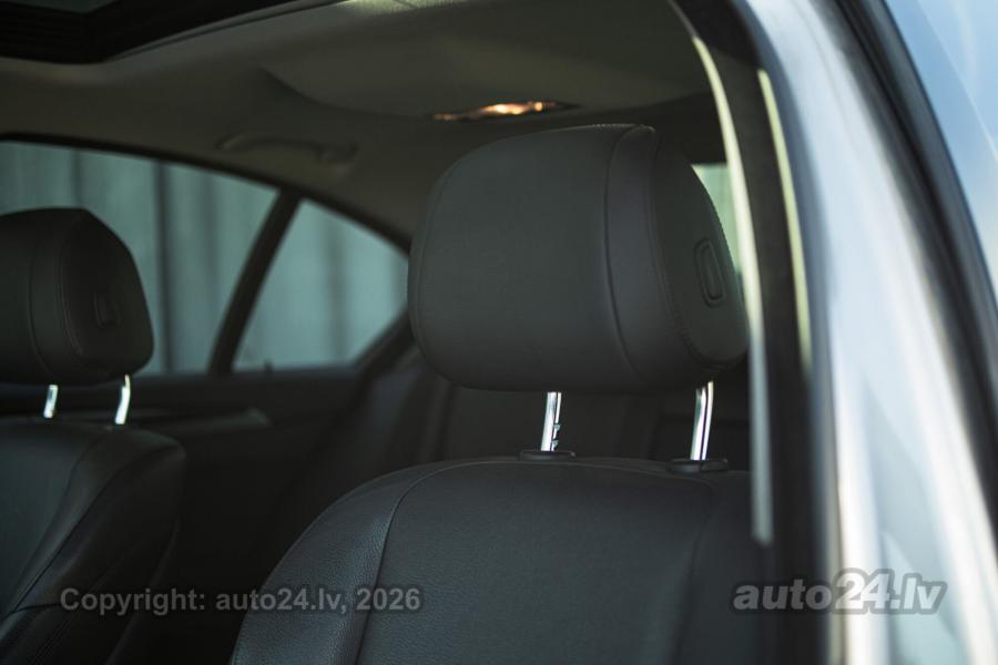 Pelēks BMW 5 Series 2016 Tallina, ar dzinēja tilpumu 2.00 L un nobraukumu 228 tūkst. km par 15800 €, foto 9 vietnē AUTOMOTO.COM.LV