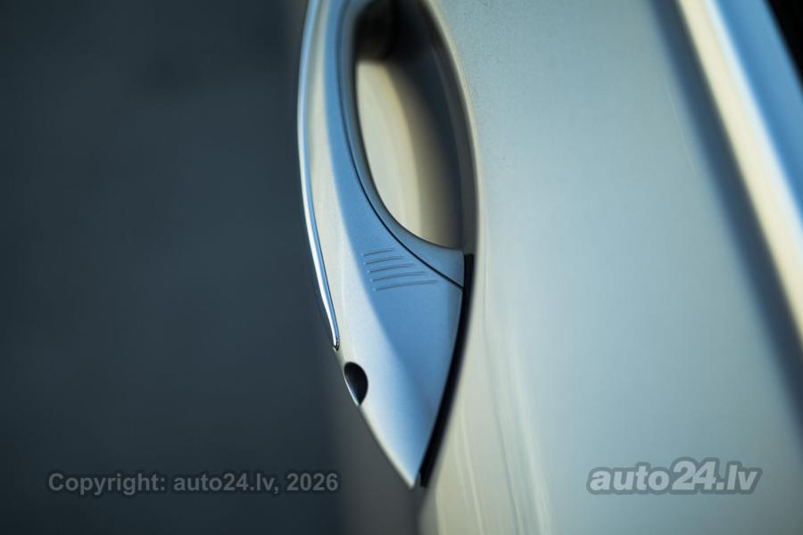 Pelēks BMW 5 Series 2016 Tallina, ar dzinēja tilpumu 2.00 L un nobraukumu 228 tūkst. km par 15800 €, foto 16 vietnē AUTOMOTO.COM.LV