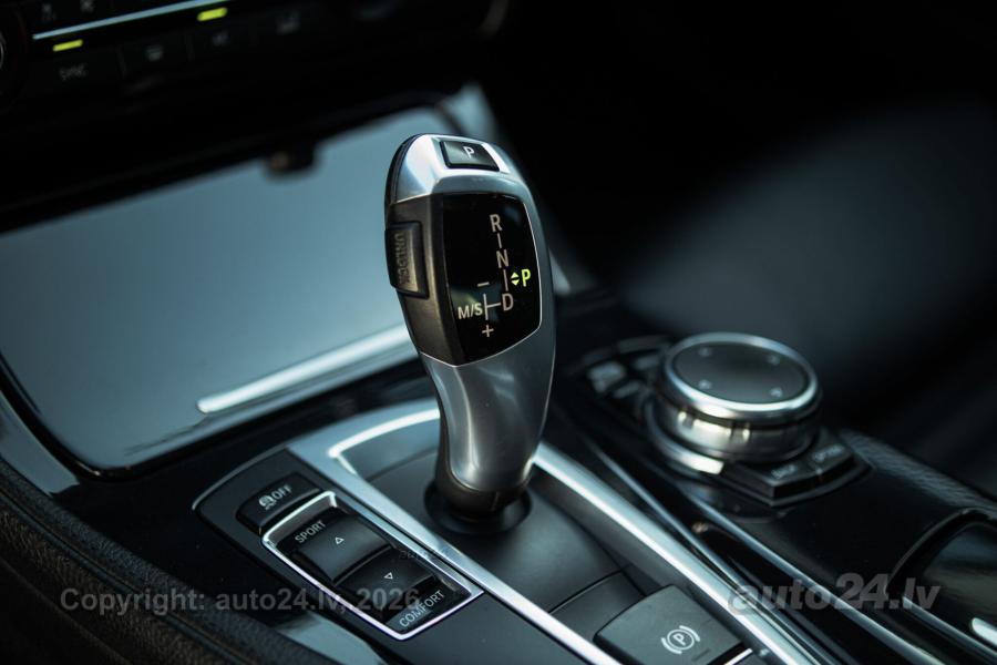 Pelēks BMW 5 Series 2016 Tallina, ar dzinēja tilpumu 2.00 L un nobraukumu 228 tūkst. km par 15800 €, foto 24 vietnē AUTOMOTO.COM.LV