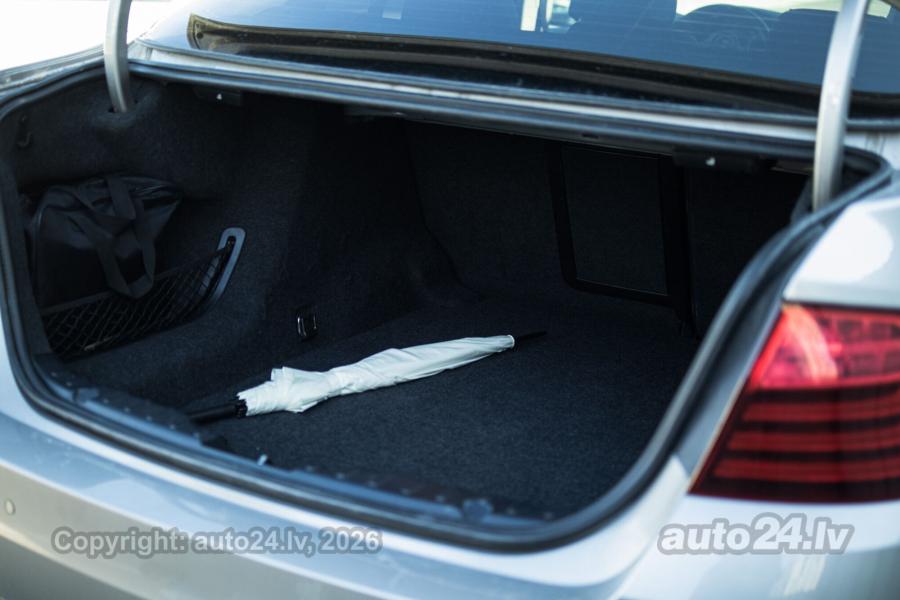 Pelēks BMW 5 Series 2016 Tallina, ar dzinēja tilpumu 2.00 L un nobraukumu 228 tūkst. km par 15800 €, foto 30 vietnē AUTOMOTO.COM.LV
