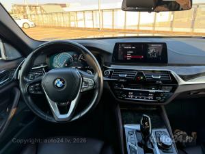 Pelēks BMW 5 Series 2016 Tallina, ar dzinēja tilpumu 3.00 L un nobraukumu 173 tūkst. km par 25000 €, foto 6 vietnē AUTOMOTO.COM.LV