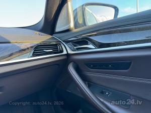 Pelēks BMW 5 Series 2016 Tallina, ar dzinēja tilpumu 3.00 L un nobraukumu 173 tūkst. km par 25000 €, foto 11 vietnē AUTOMOTO.COM.LV