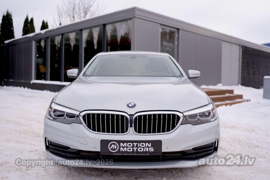 Grey BMW 5 Series 2017 in Tallinn, with an engine capacity of 2.00 L and mileage of 129 thousand km for 20490 €, photo 3 on AUTOMOTO.COM.LV