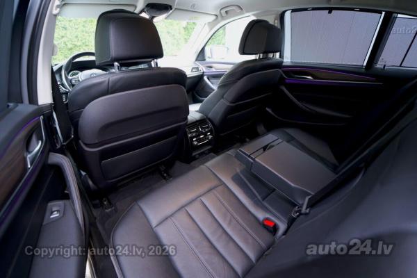 Pelēks BMW 5 Series 2017 Tallina, ar dzinēja tilpumu 2.00 L un nobraukumu 129 tūkst. km par 20490 €, foto 11 vietnē AUTOMOTO.COM.LV