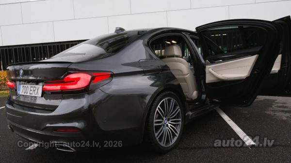 Grey BMW 5 Series 2017 in Tartu, with an engine capacity of 2.00 L and mileage of 171 thousand km for 25900 €, photo 10 on AUTOMOTO.COM.LV