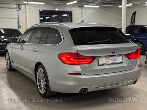 Grey BMW 5 Series 2017 in Tallinn, with an engine capacity of 3.00 L and mileage of 215 thousand km for 18990 €, photo 2 on AUTOMOTO.COM.LV