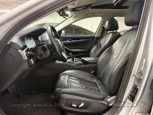Grey BMW 5 Series 2017 in Tallinn, with an engine capacity of 3.00 L and mileage of 215 thousand km for 18990 €, photo 4 on AUTOMOTO.COM.LV