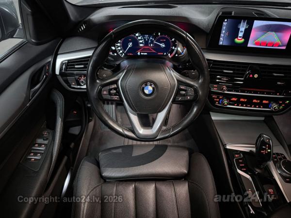 Grey BMW 5 Series 2017 in Tallinn, with an engine capacity of 3.00 L and mileage of 211 thousand km for 21990 €, photo 5 on AUTOMOTO.COM.LV