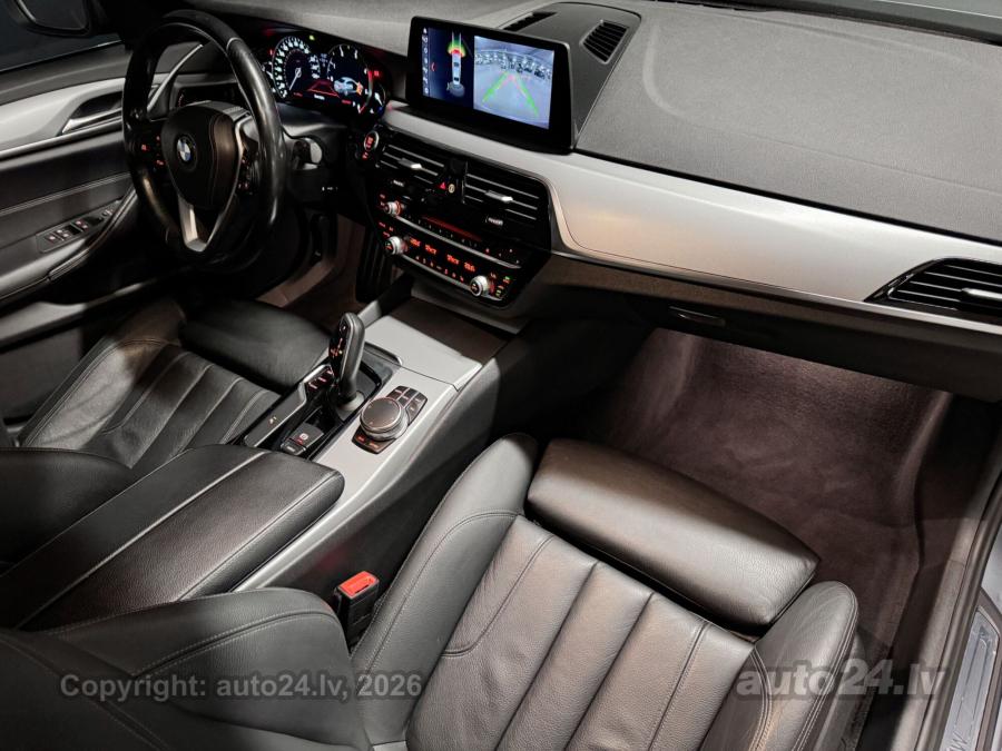Pelēks BMW 5 Series 2017 Tallina, ar dzinēja tilpumu 3.00 L un nobraukumu 216 tūkst. km par 19990 €, foto 14 vietnē AUTOMOTO.COM.LV