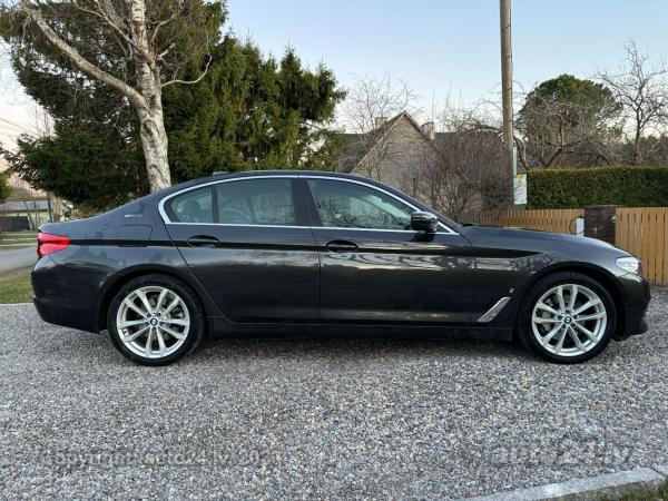 Pelēks BMW 5 Series 2017 Tallina, ar dzinēja tilpumu 2.00 L un nobraukumu 119 tūkst. km par 17800 €, foto 3 vietnē AUTOMOTO.COM.LV
