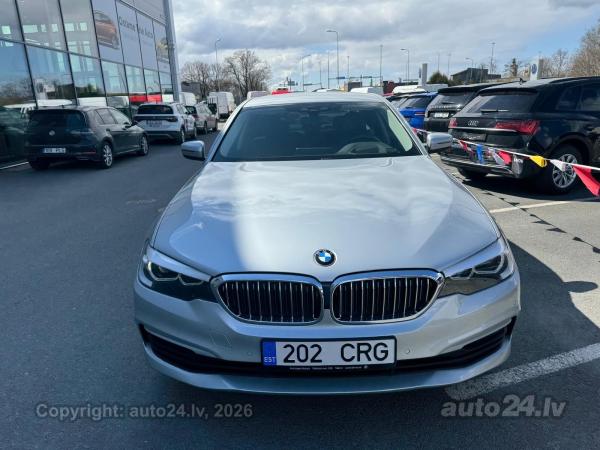 Grey BMW 5 Series 2017 in Tallinn, with an engine capacity of 2.00 L and mileage of 131 thousand km for 19500 €, photo 1 on AUTOMOTO.COM.LV