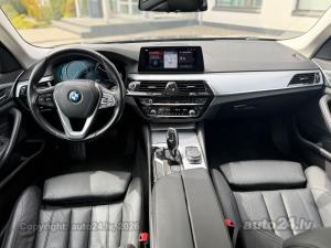 Grey BMW 5 Series 2017 in Tallinn, with an engine capacity of 2.00 L and mileage of 108 thousand km for 20990 €, photo 6 on AUTOMOTO.COM.LV