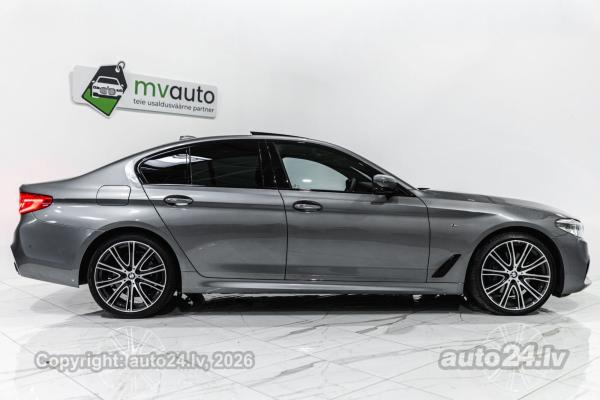 Pelēks BMW 5 Series 2017 Tallina, ar dzinēja tilpumu 3.00 L un nobraukumu 165 tūkst. km par 27990 €, foto 9 vietnē AUTOMOTO.COM.LV
