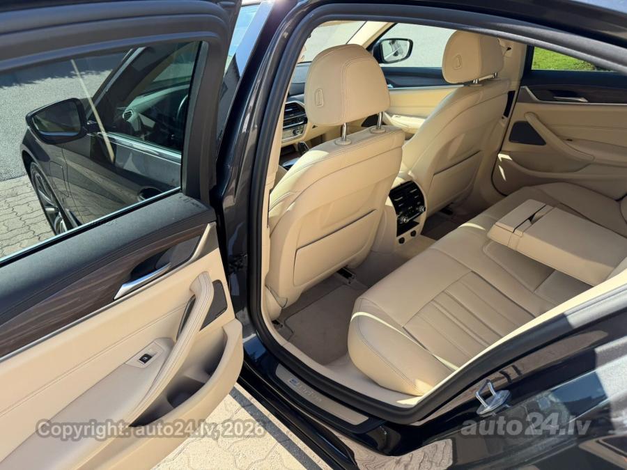 Pelēks BMW 5 Series 2017 Pērnava, ar dzinēja tilpumu 2.00 L un nobraukumu 156 tūkst. km par 16900 €, foto 13 vietnē AUTOMOTO.COM.LV