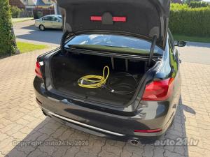 Pelēks BMW 5 Series 2017 Pērnava, ar dzinēja tilpumu 2.00 L un nobraukumu 156 tūkst. km par 16900 €, foto 15 vietnē AUTOMOTO.COM.LV