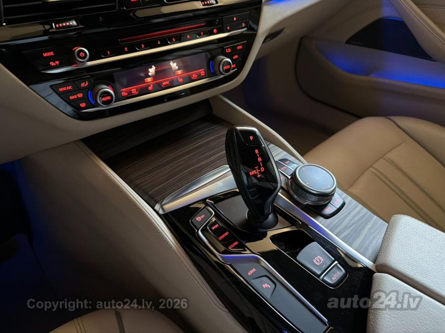 Pelēks BMW 5 Series 2017 Pērnava, ar dzinēja tilpumu 2.00 L un nobraukumu 156 tūkst. km par 16900 €, foto 20 vietnē AUTOMOTO.COM.LV