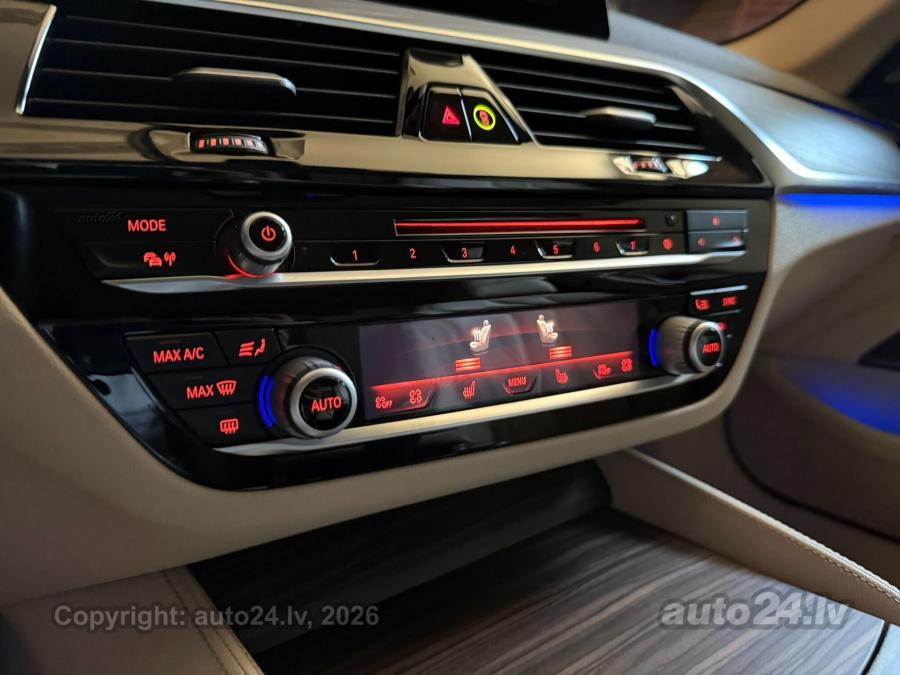 Pelēks BMW 5 Series 2017 Pērnava, ar dzinēja tilpumu 2.00 L un nobraukumu 156 tūkst. km par 16900 €, foto 21 vietnē AUTOMOTO.COM.LV