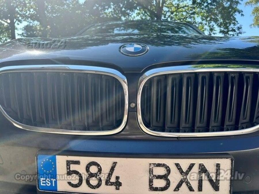 Pelēks BMW 5 Series 2017 Tallina, ar dzinēja tilpumu 3.00 L un nobraukumu 236 tūkst. km par 17900 €, foto 3 vietnē AUTOMOTO.COM.LV