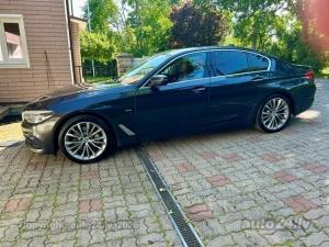 Pelēks BMW 5 Series 2017 Tallina, ar dzinēja tilpumu 3.00 L un nobraukumu 236 tūkst. km par 17900 €, foto 5 vietnē AUTOMOTO.COM.LV
