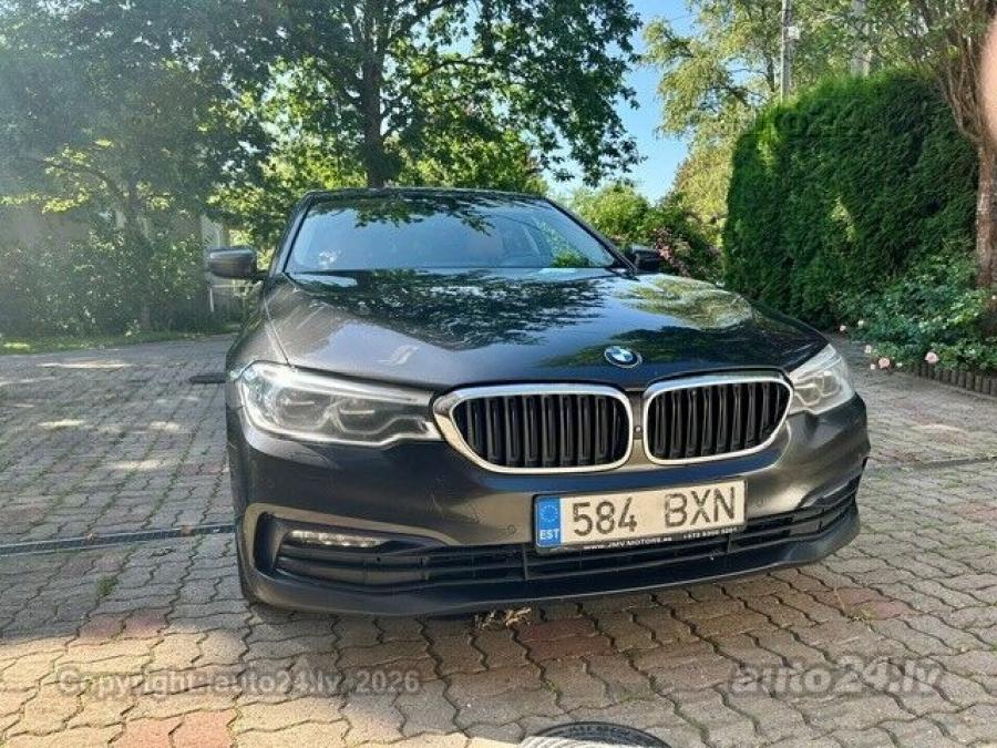 Pelēks BMW 5 Series 2017 Tallina, ar dzinēja tilpumu 3.00 L un nobraukumu 236 tūkst. km par 17900 €, foto 6 vietnē AUTOMOTO.COM.LV