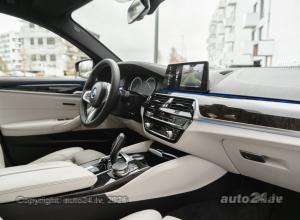 Grey BMW 5 Series 2017 in Tartu, with an engine capacity of 2.00 L and mileage of 182 thousand km for 24990 €, photo 15 on AUTOMOTO.COM.LV