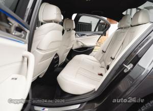 Grey BMW 5 Series 2017 in Tartu, with an engine capacity of 2.00 L and mileage of 182 thousand km for 24990 €, photo 16 on AUTOMOTO.COM.LV