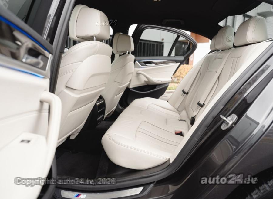 Grey BMW 5 Series 2017 in Tartu, with an engine capacity of 2.00 L and mileage of 182 thousand km for 24990 €, photo 16 on AUTOMOTO.COM.LV