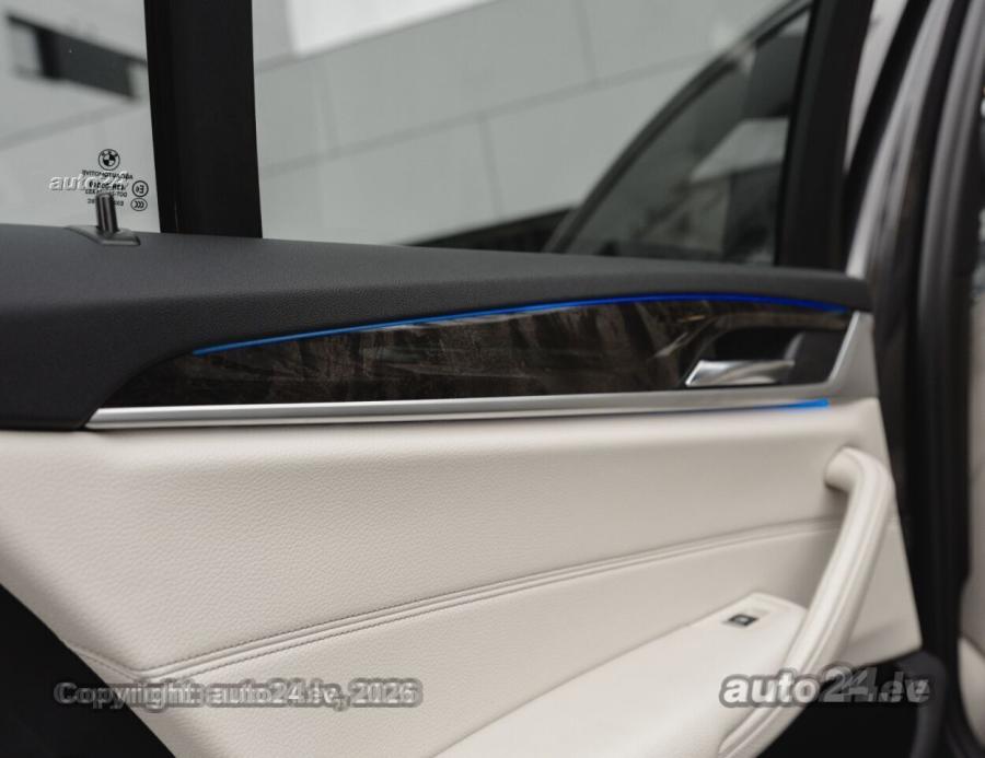 Grey BMW 5 Series 2017 in Tartu, with an engine capacity of 2.00 L and mileage of 182 thousand km for 24990 €, photo 21 on AUTOMOTO.COM.LV