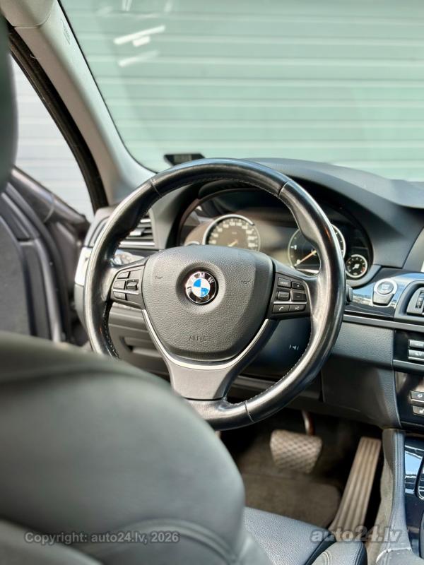 Pelēks BMW 5 Series 2017 Tallina, ar dzinēja tilpumu 2.00 L un nobraukumu 175 tūkst. km par 19700 €, foto 7 vietnē AUTOMOTO.COM.LV
