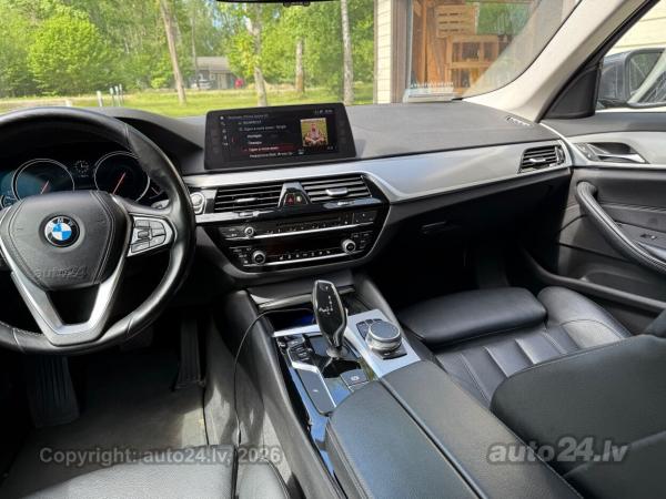 Grey BMW 5 Series 2017 in Tallinn, with an engine capacity of 3.00 L and mileage of 180 thousand km for 18500 €, photo 9 on AUTOMOTO.COM.LV