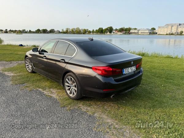 Pelēks BMW 5 Series 2017 Tallina, ar dzinēja tilpumu 3.00 L un nobraukumu 180 tūkst. km par 18500 €, foto 3 vietnē AUTOMOTO.COM.LV
