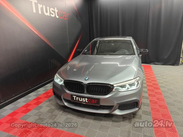 Grey BMW 5 Series 2018 in Parnu, with an engine capacity of 3.00 L and mileage of 265 thousand km for 21990 €, photo 2 on AUTOMOTO.COM.LV