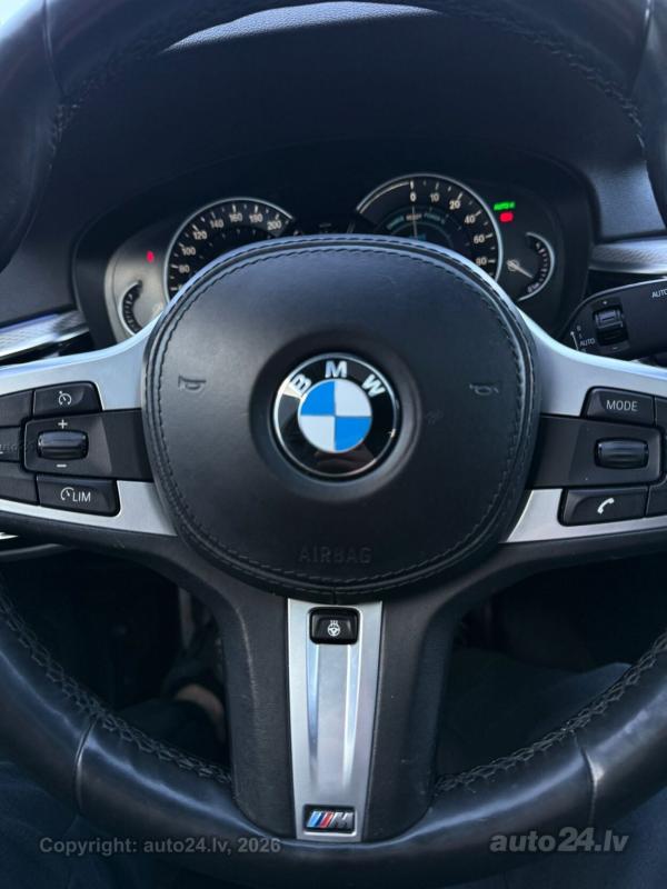 Pelēks BMW 5 Series 2018 Tallina, ar dzinēja tilpumu 2.00 L un nobraukumu 246 tūkst. km par 16490 €, foto 9 vietnē AUTOMOTO.COM.LV