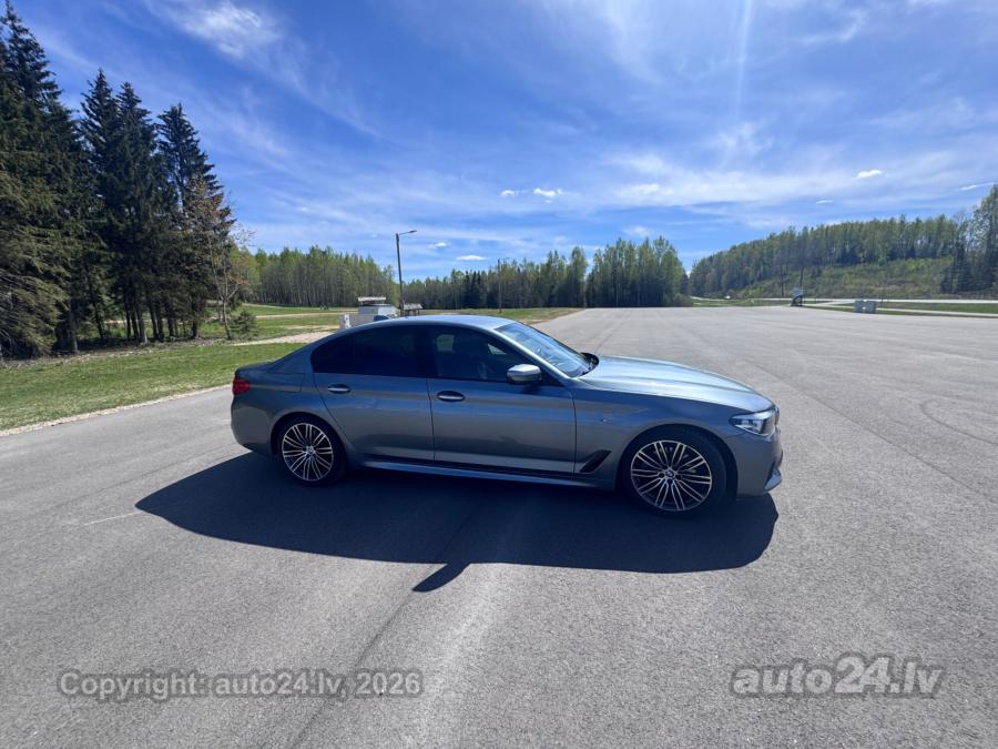 Grey BMW 5 Series 2018 in Tallinn, with an engine capacity of 2.00 L and mileage of 105 thousand km for 31000 €, photo 4 on AUTOMOTO.COM.LV