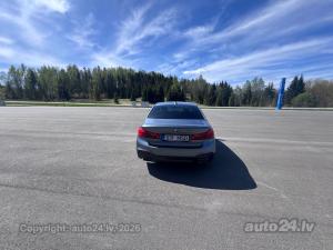 Grey BMW 5 Series 2018 in Tallinn, with an engine capacity of 2.00 L and mileage of 105 thousand km for 31000 €, photo 6 on AUTOMOTO.COM.LV