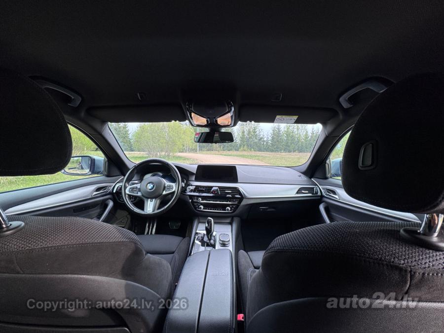 Grey BMW 5 Series 2018 in Tallinn, with an engine capacity of 2.00 L and mileage of 105 thousand km for 31000 €, photo 15 on AUTOMOTO.COM.LV