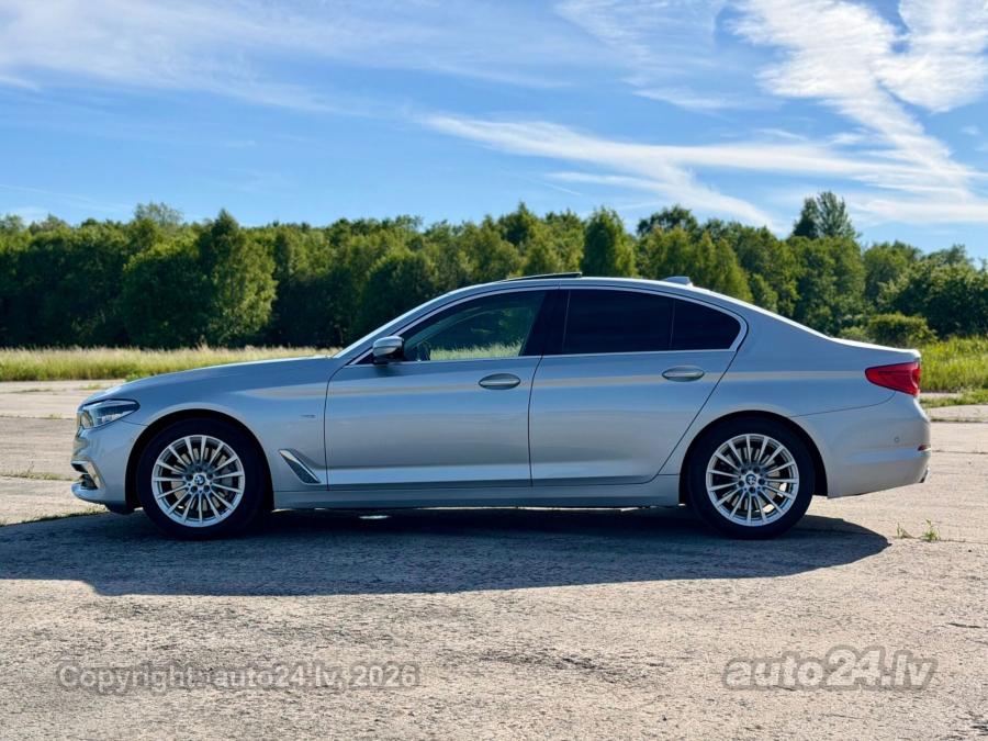 Pelēks BMW 5 Series 2018 Tallina, ar dzinēja tilpumu 3.00 L un nobraukumu 193 tūkst. km par 25990 €, foto 5 vietnē AUTOMOTO.COM.LV