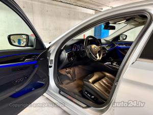 Pelēks BMW 5 Series 2018 Tallina, ar dzinēja tilpumu 3.00 L un nobraukumu 193 tūkst. km par 25990 €, foto 11 vietnē AUTOMOTO.COM.LV