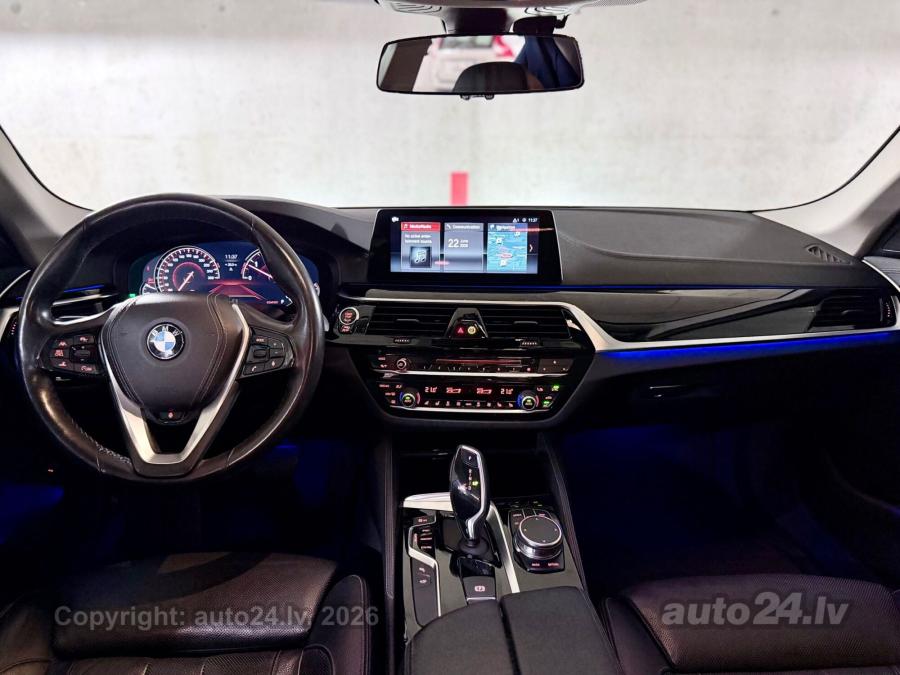 Pelēks BMW 5 Series 2018 Tallina, ar dzinēja tilpumu 3.00 L un nobraukumu 193 tūkst. km par 25990 €, foto 14 vietnē AUTOMOTO.COM.LV