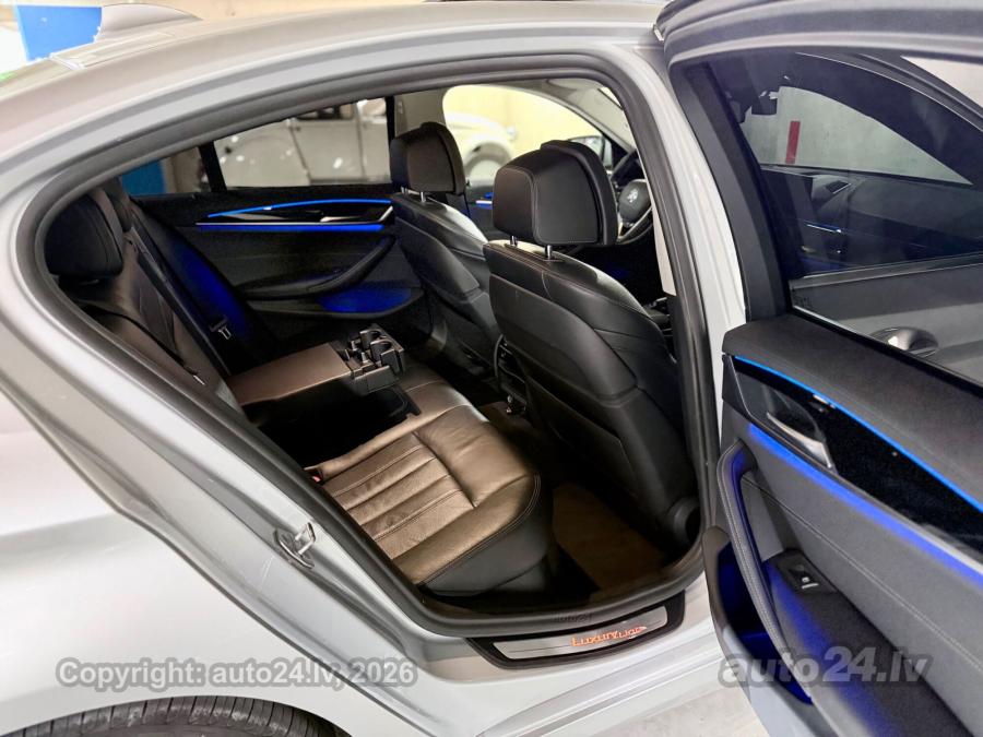 Pelēks BMW 5 Series 2018 Tallina, ar dzinēja tilpumu 3.00 L un nobraukumu 193 tūkst. km par 25990 €, foto 20 vietnē AUTOMOTO.COM.LV