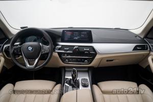 Grey BMW 5 Series 2018 in Tallinn, with an engine capacity of 2.00 L and mileage of 191 thousand km for 20999 €, photo 14 on AUTOMOTO.COM.LV