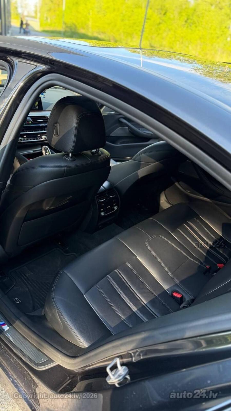 Pelēks BMW 5 Series 2018 Tallina, ar dzinēja tilpumu 3.00 L un nobraukumu 143 tūkst. km par 34999 €, foto 7 vietnē AUTOMOTO.COM.LV