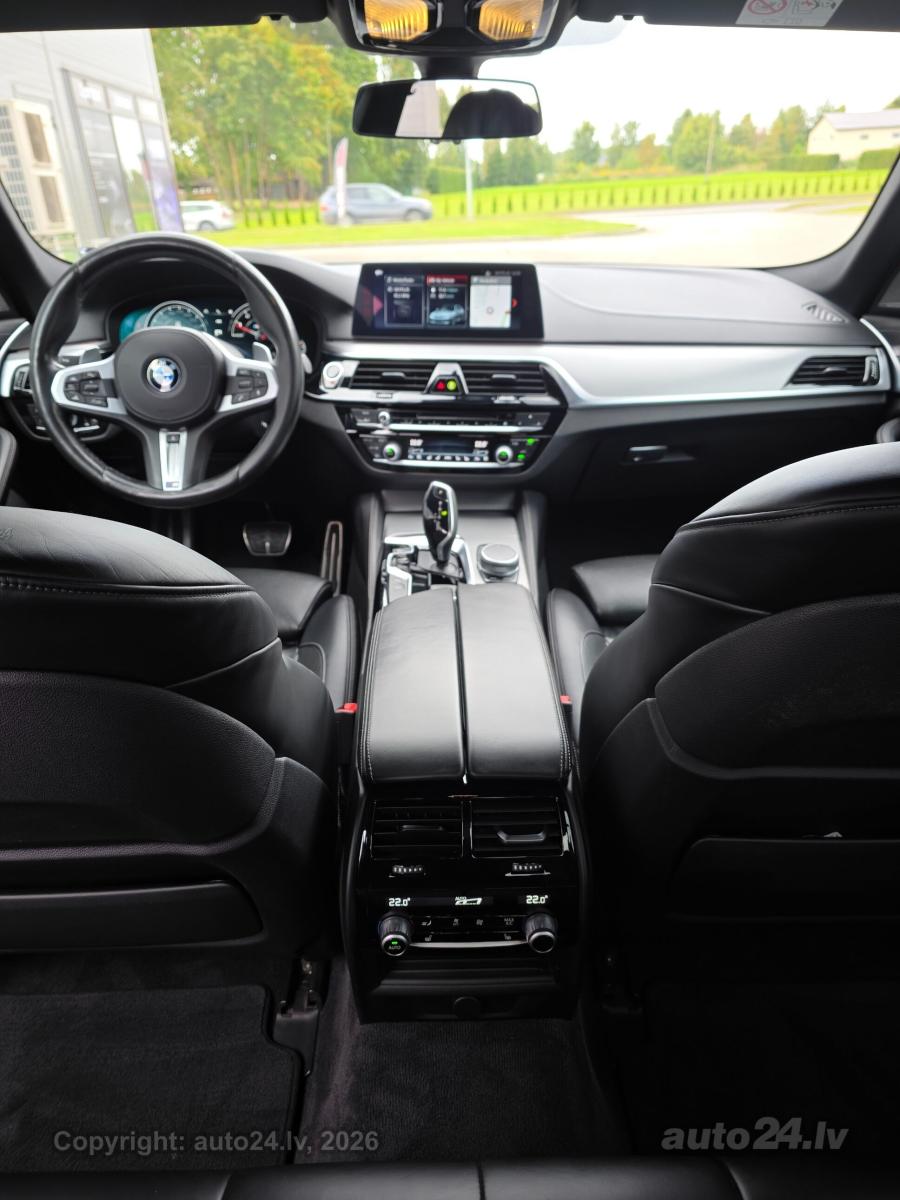 Pelēks BMW 5 Series 2018 Tartu, ar dzinēja tilpumu 3.00 L un nobraukumu 242 tūkst. km par 33000 €, foto 13 vietnē AUTOMOTO.COM.LV