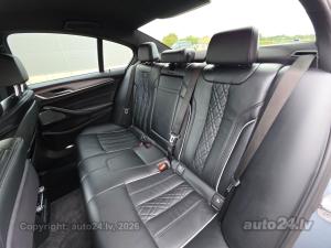 Pelēks BMW 5 Series 2018 Tartu, ar dzinēja tilpumu 3.00 L un nobraukumu 242 tūkst. km par 33000 €, foto 15 vietnē AUTOMOTO.COM.LV