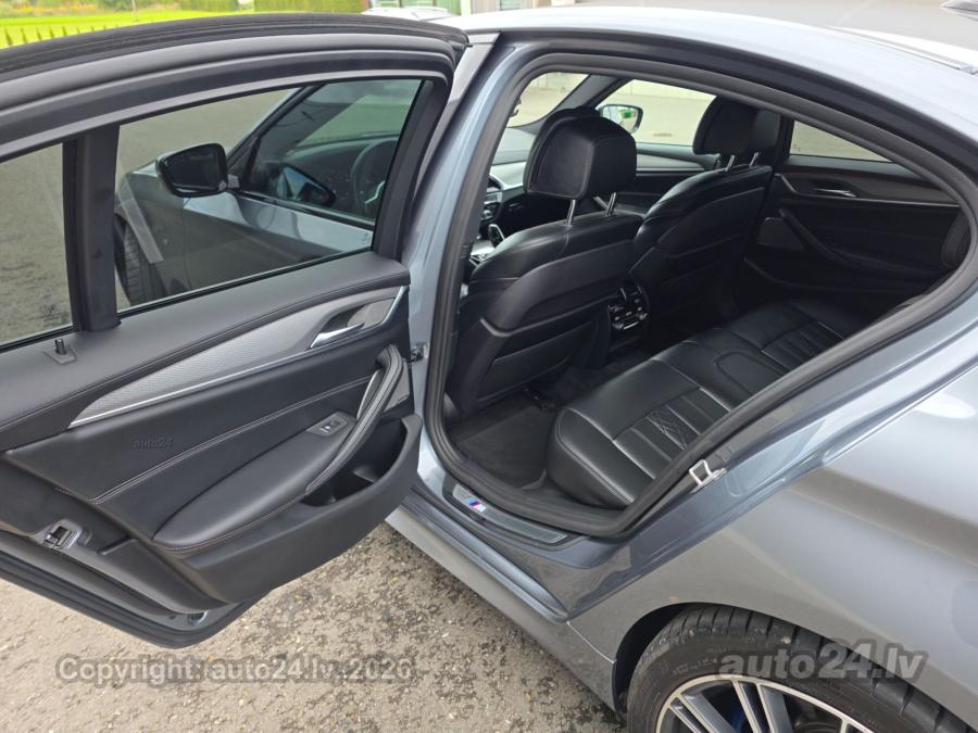 Pelēks BMW 5 Series 2018 Tartu, ar dzinēja tilpumu 3.00 L un nobraukumu 242 tūkst. km par 33000 €, foto 16 vietnē AUTOMOTO.COM.LV
